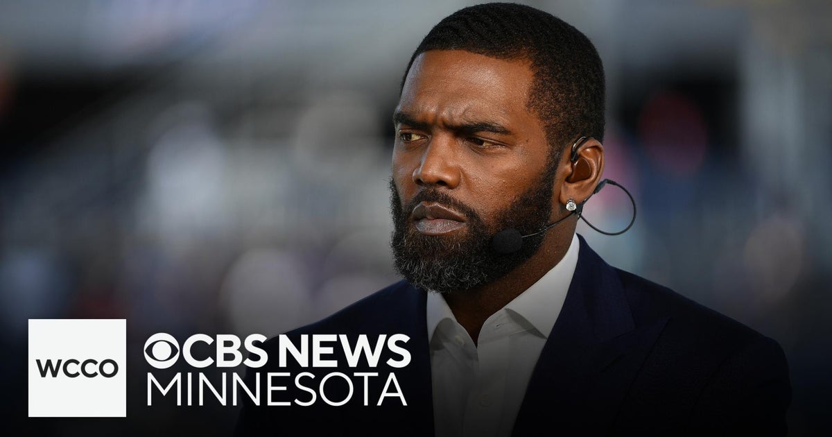 Randy Moss asks for prayers as he's "battling something internal" - CBS ...