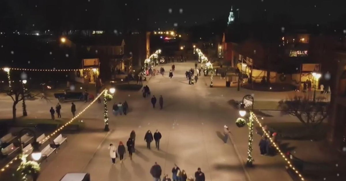 What to know about Holiday Nights in Greenfield Village - CBS Detroit
