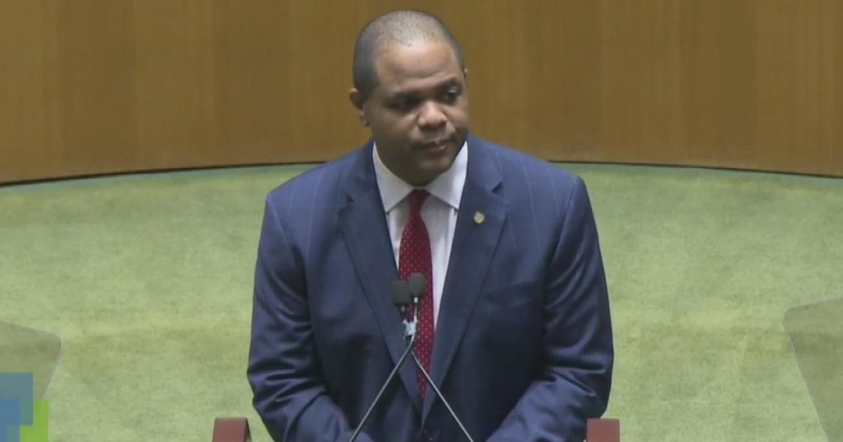 Dallas Mayor Eric Johnson delivers 2024 State of the City address - CBS ...