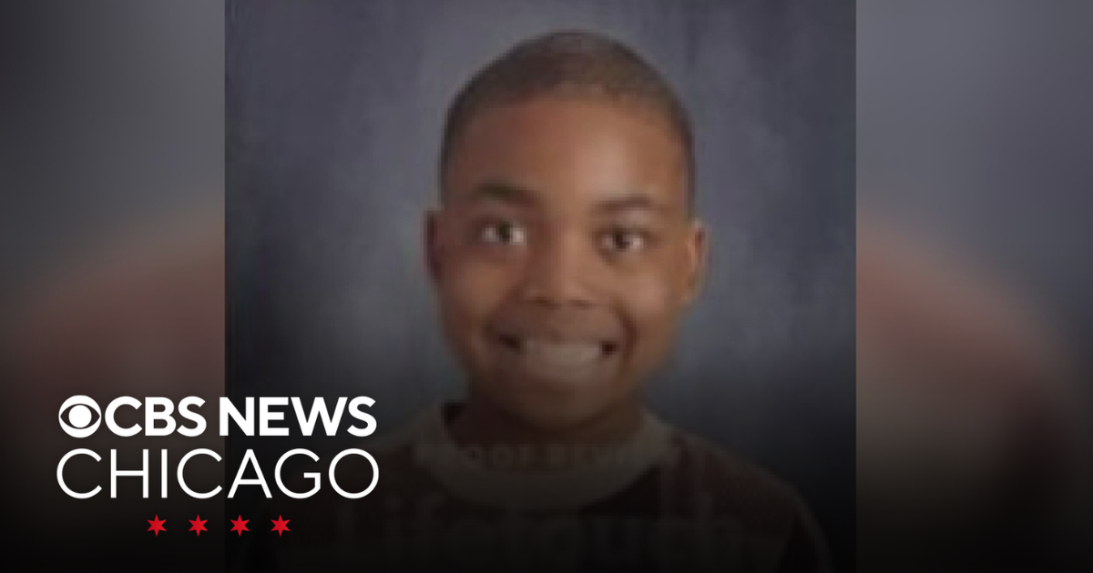 Police search for missing 9-year-old boy from South Shore - CBS Chicago