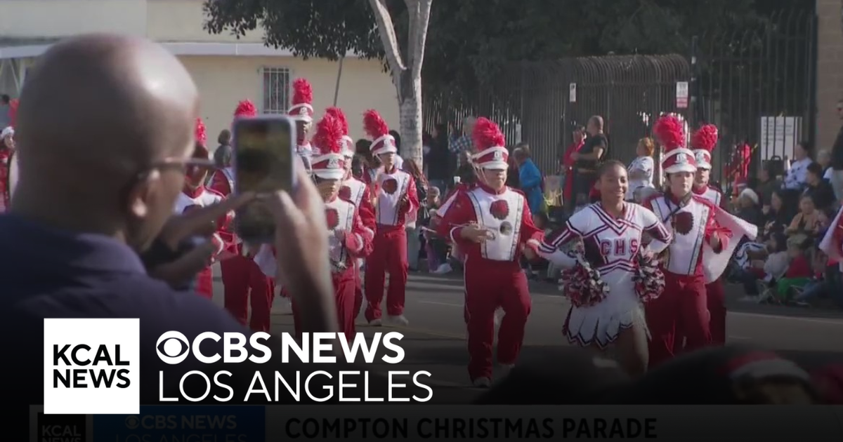 Hundreds hit streets for 69th annual Compton Christmas Parade - CBS Los ...