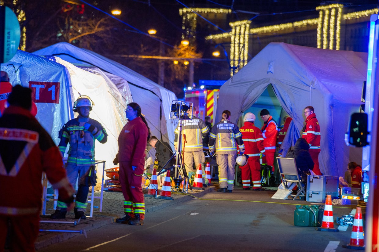 Car slams into crowd at Christmas market in Germany; at least 5 killed ...