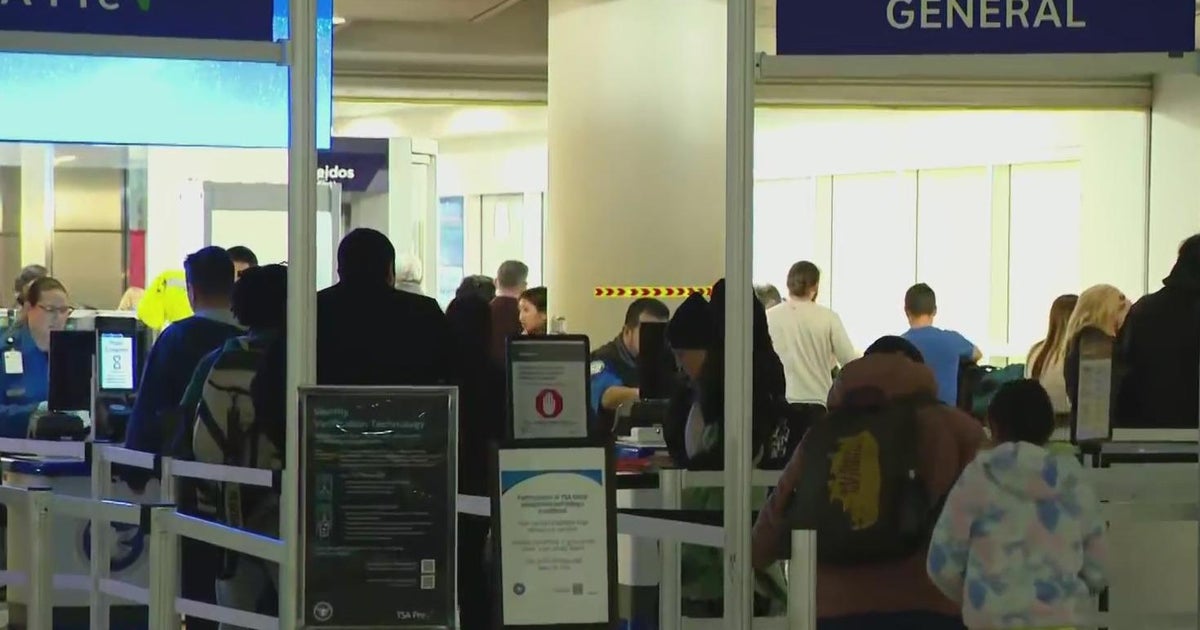 DFW Airport braces for record-breaking holiday travel rush with 265,000 ...