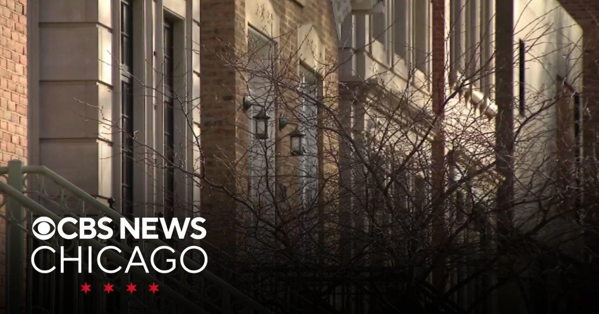 Burglars targeting Lincoln Park homes - CBS Chicago Burglars targeting Lincoln Park homes - CBS Chicago