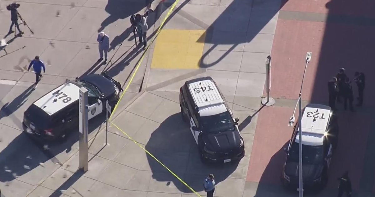 Hayward BART station reopens after person stabbed - CBS San Francisco