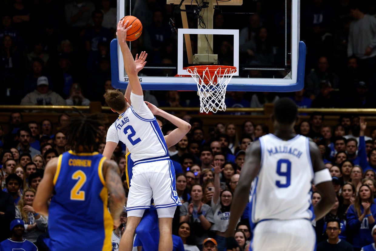 Duke's Cooper Flagg throws down must-see dunk against Pitt - CBS Pittsburgh