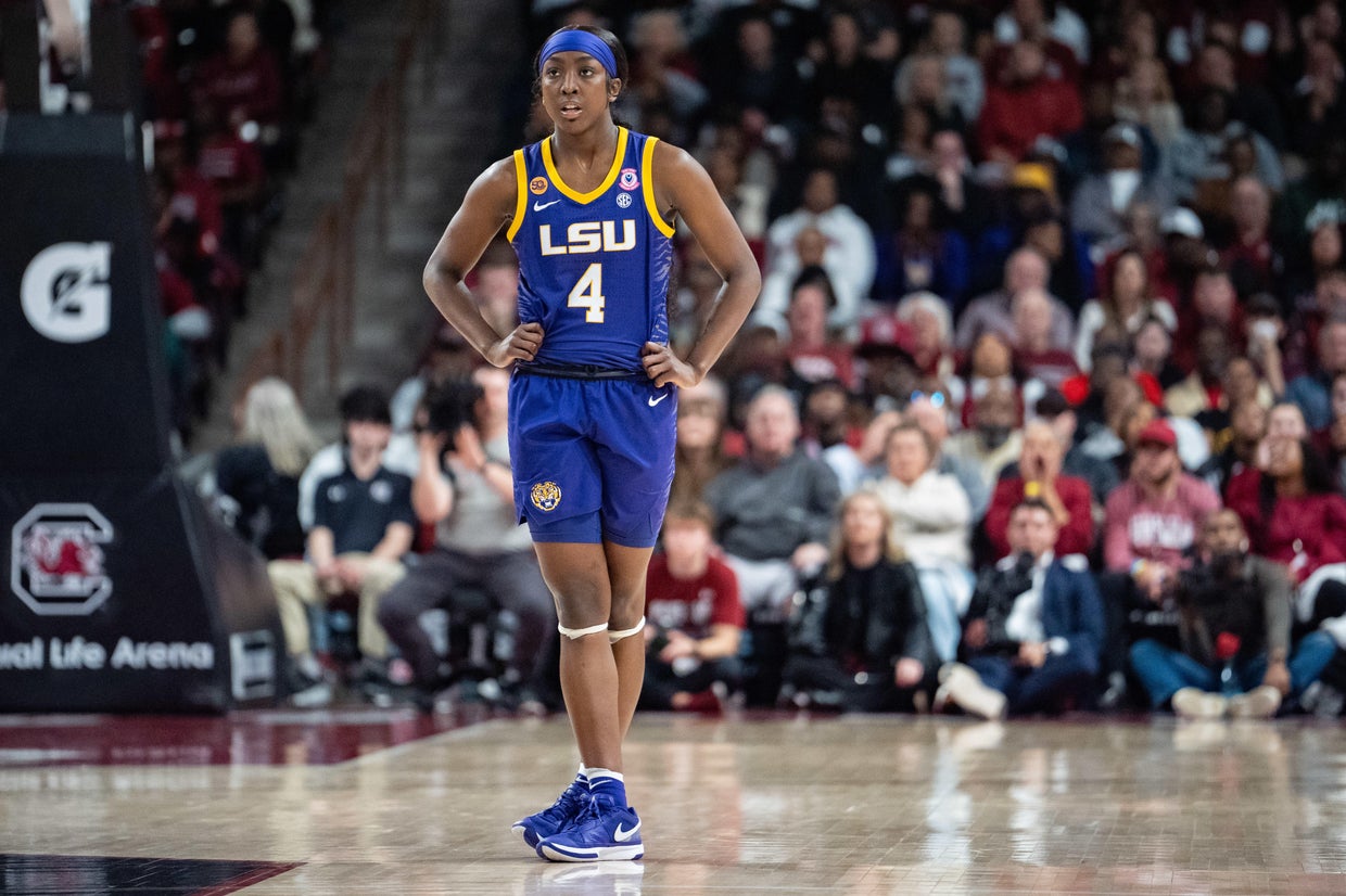 University of South Carolina apologizes for playing song by LSU star's slain father at end of ...