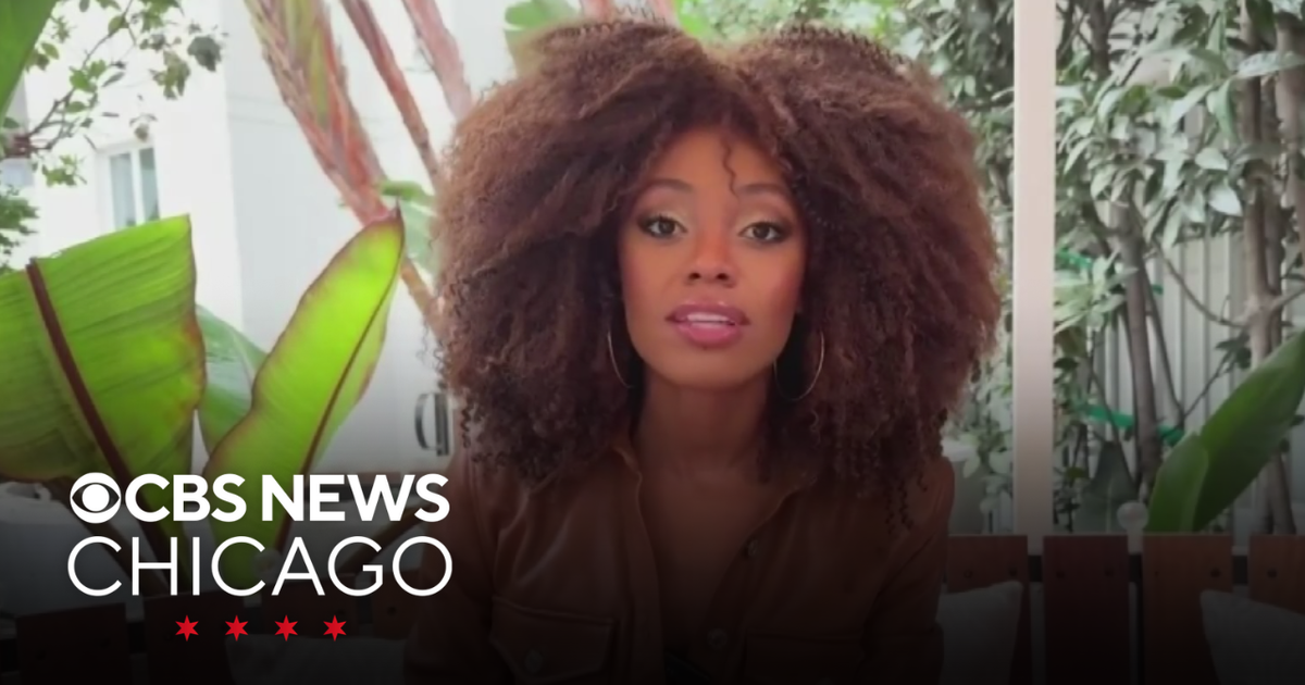Chicago model has a monumental night at the Grammys - CBS Chicago