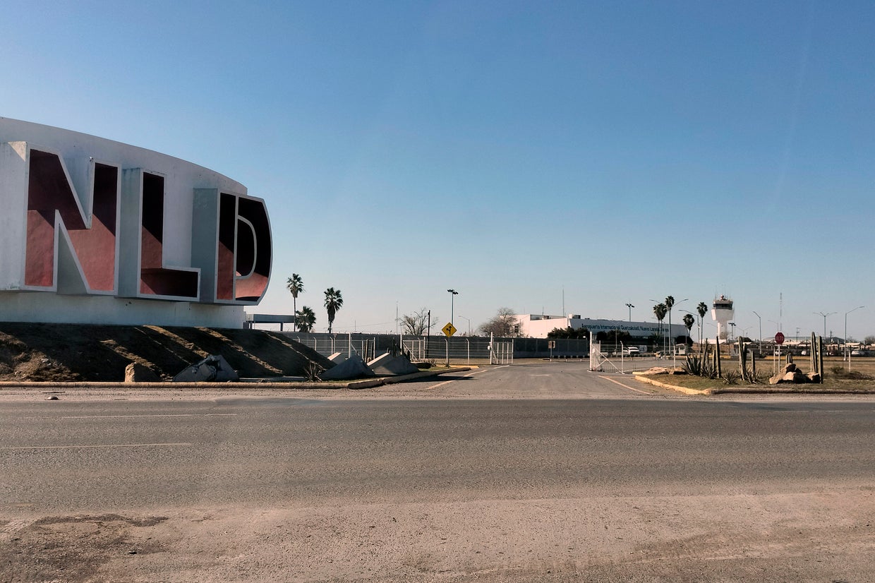 Gun battles disrupt flights in Mexican border city, trigger U.S ...