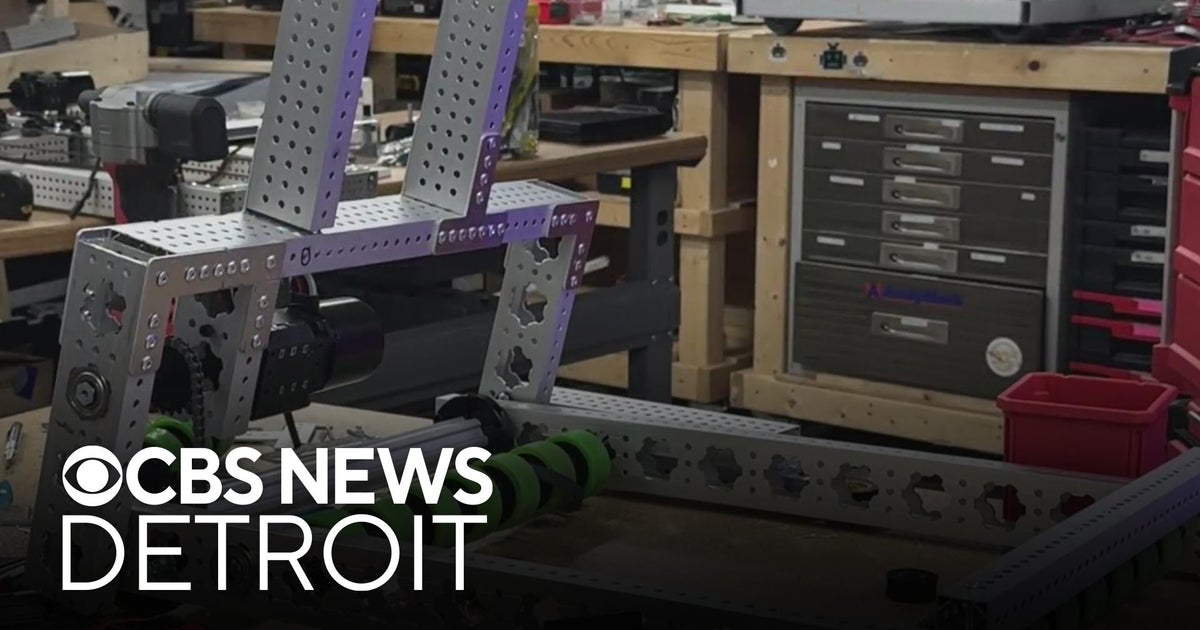 Detroit robotics students preparing for competition - CBS Detroit
