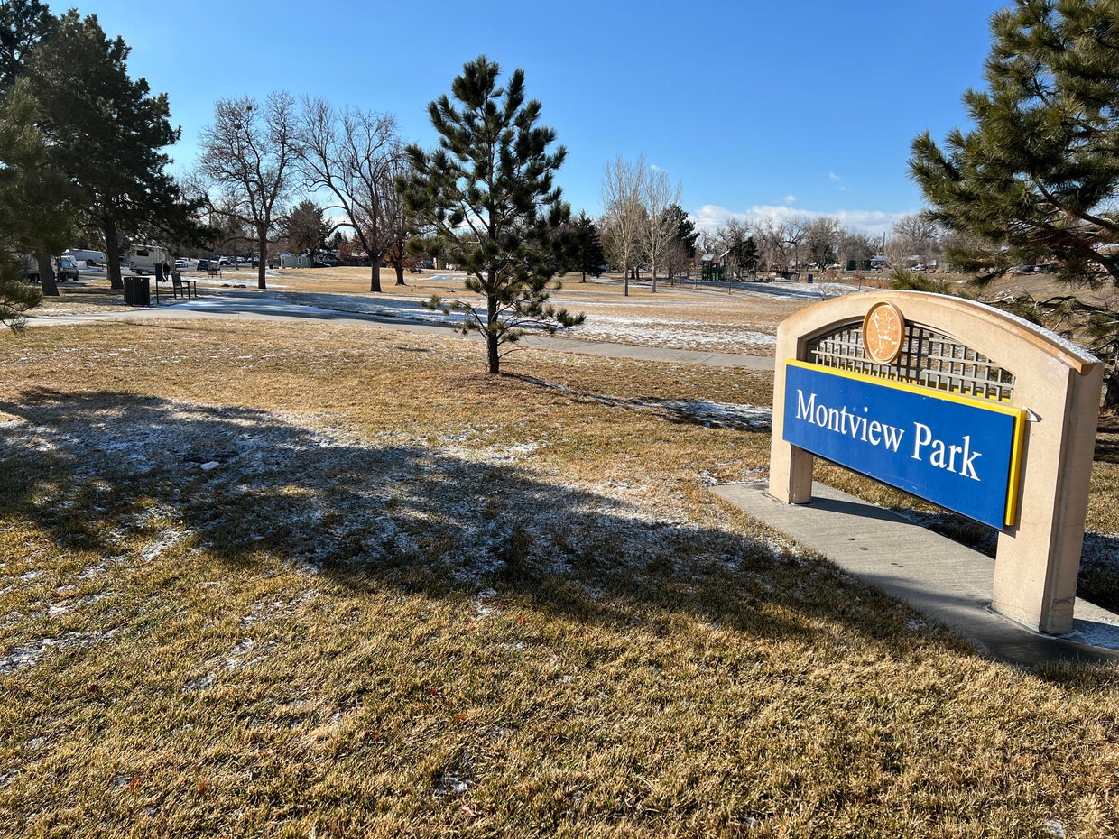 Aurora police say teen faked attempted robbery, shot himself - CBS Colorado