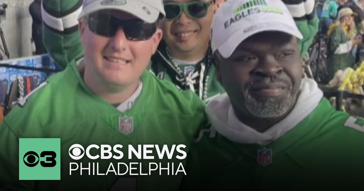 2 Eagles fans form special friendship that goes beyond the game - CBS ...