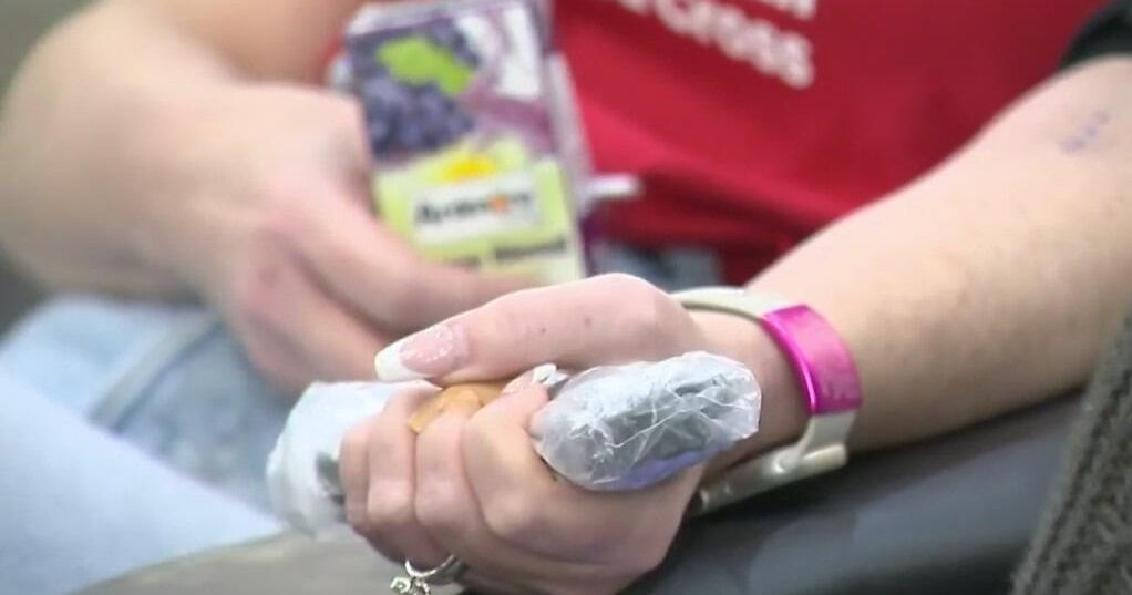 American Red Cross holds 15th Wendi Winters Blood Drive - CBS Baltimore