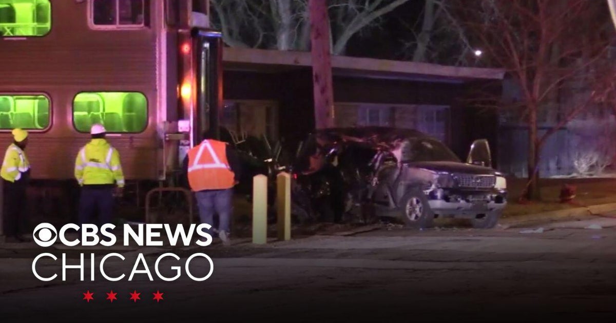 19-year-old charged in deadly DUI crash involving Metra train - CBS Chicago