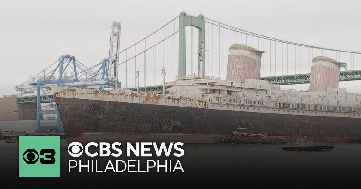 SS United States departs Philadelphia after multiple delays - CBS ...