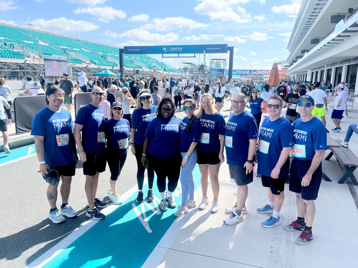 Thousands show up for Dolphins Cancer Challenge in 15th year of NFL's ...