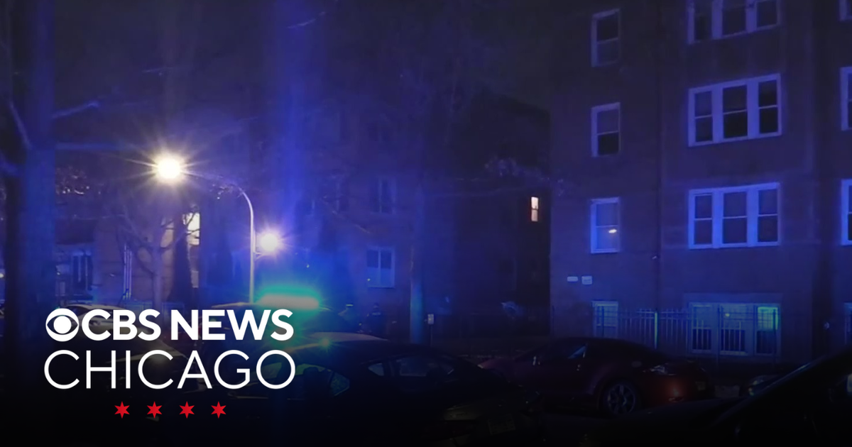 Rogers Park shooting leaves 1 man dead, another critically hurt - CBS ... Rogers Park shooting leaves 1 man dead, another critically hurt - CBS ...