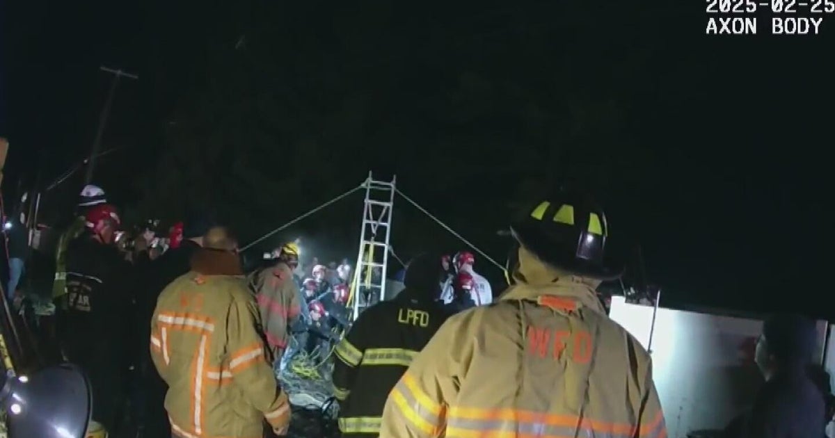 Officials investigating trench collapse in Wyandotte Michigan - CBS Detroit