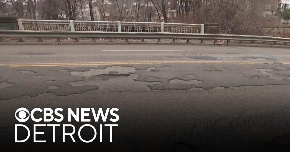 Potholes surge as temperatures change in Metro Detroit - CBS Detroit