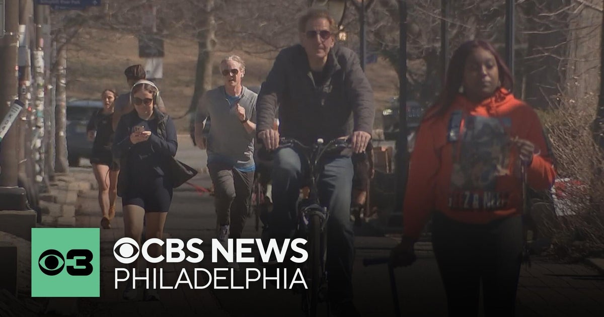 Feels like spring weather brings people out and along Kelly Drive in ...