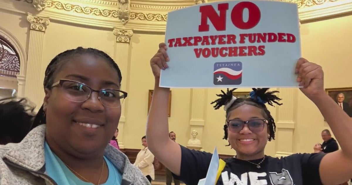 Dallas educators advocate against school choice in Austin - CBS Texas