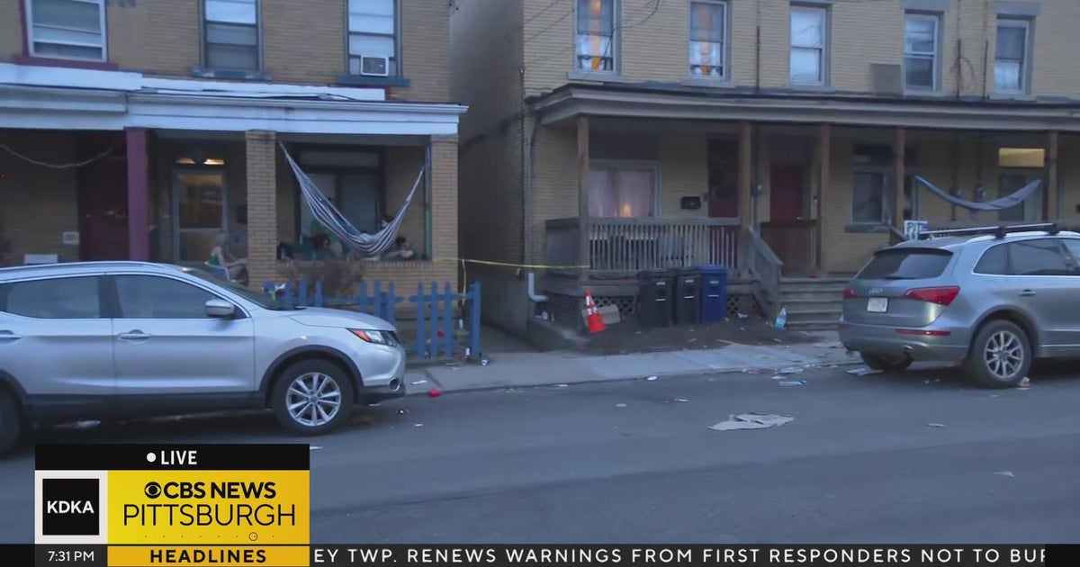 Porch roof collapses during party in Oakland - CBS Pittsburgh