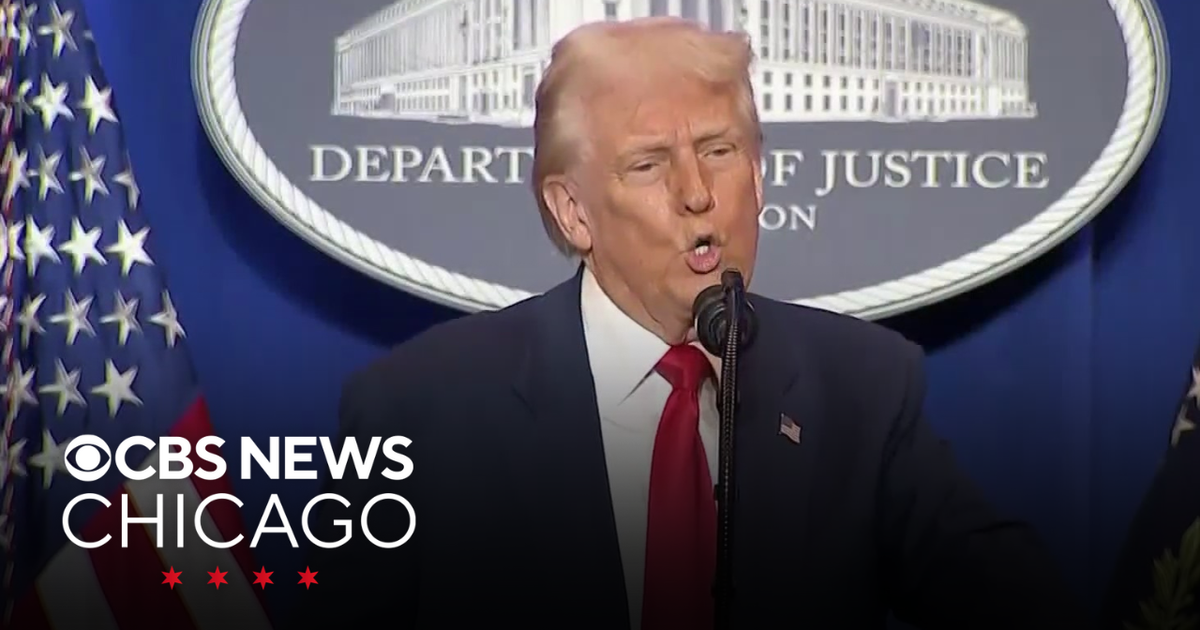 Judge blocks President Trump's use of wartime law of 1798 - CBS Chicago