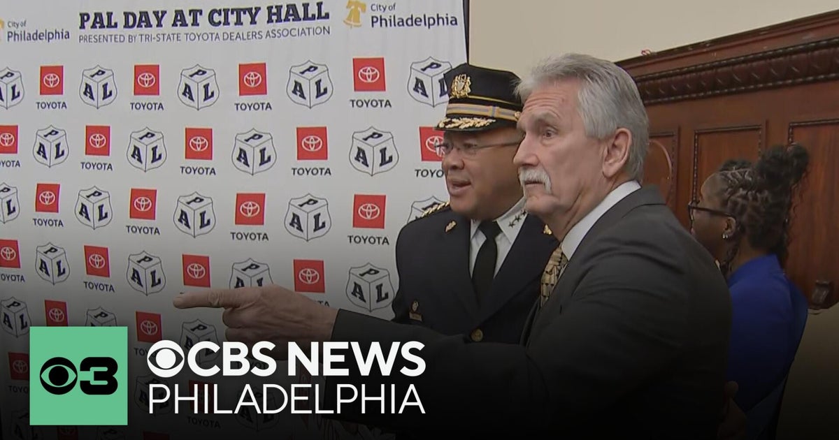 Philadelphia students get behind the scenes look at City Hall, sworn in ...