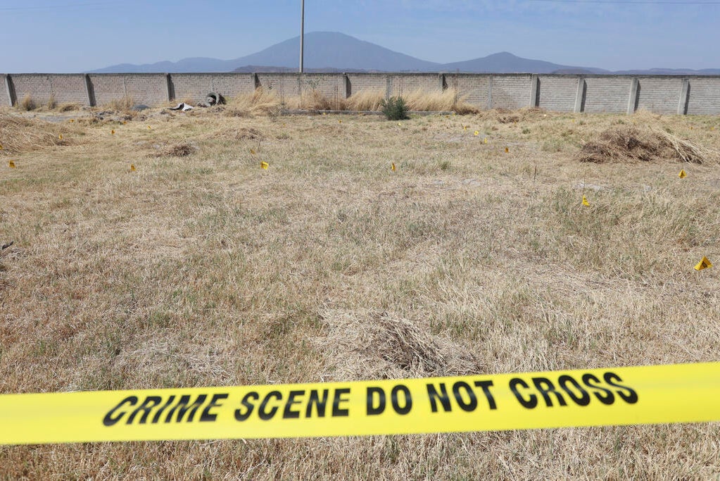 2 ex-Mexican police officers arrested over alleged cartel killing site ...