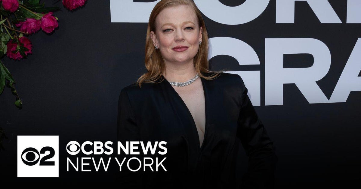 Sarah Snook celebrates opening of "The Picture of Dorian Gray" on ...