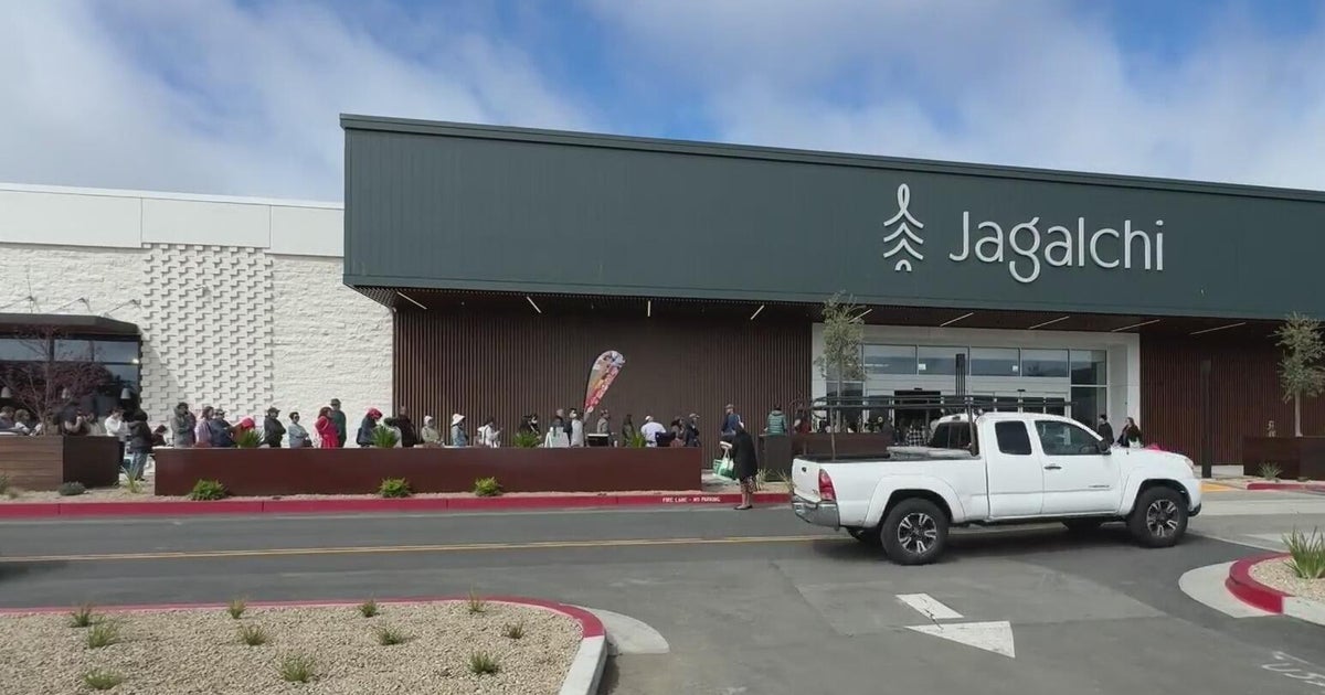 Korean food market Jagalchi at Serramonte Center opens to big crowds ...