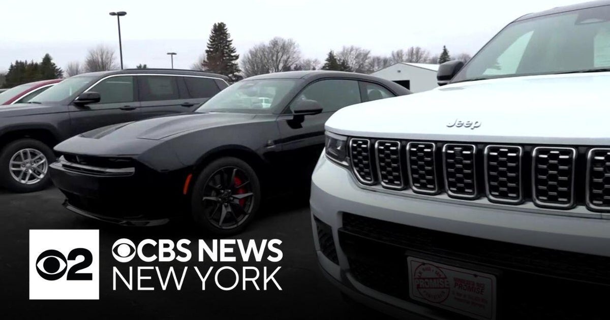 How are car dealers preparing for the impending tariffs? - CBS New York