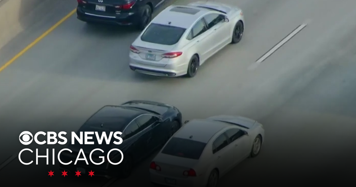 High-speed police chase during rush hour on multiple Chicago ...