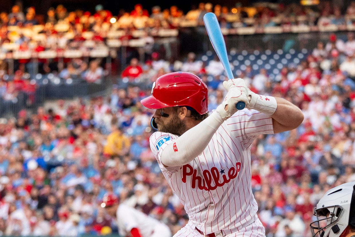 Bryce Harper uses blue bat for creative baby gender reveal during ...