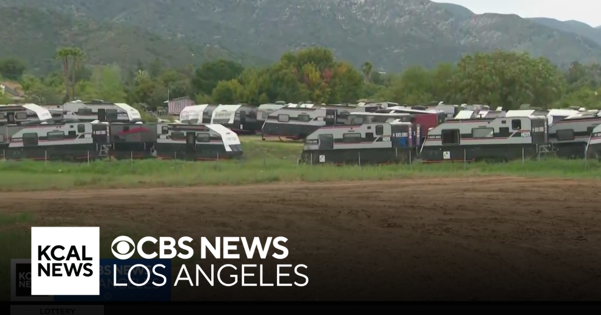 Wildomar residents outraged as RVs from LA County homeless encampment ...