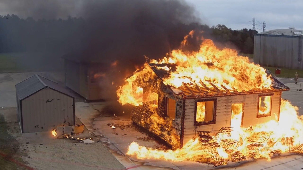 Jonathan Vigliotti - CBS News