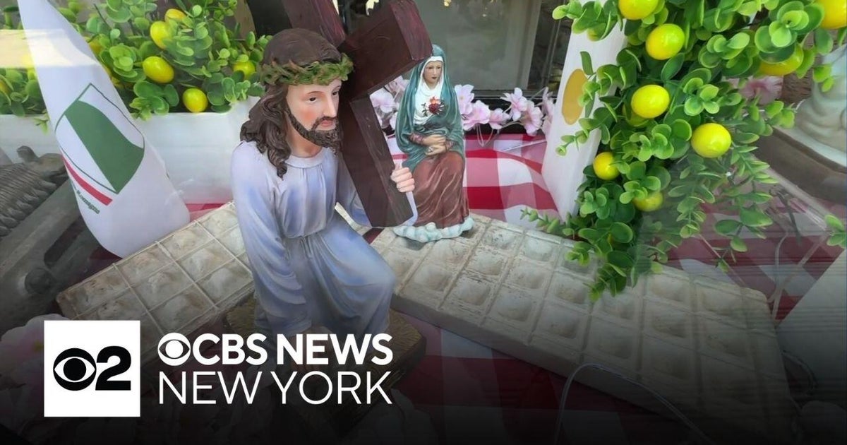 Holy Thursday tradition in the Bronx a celebration of service - CBS New ...