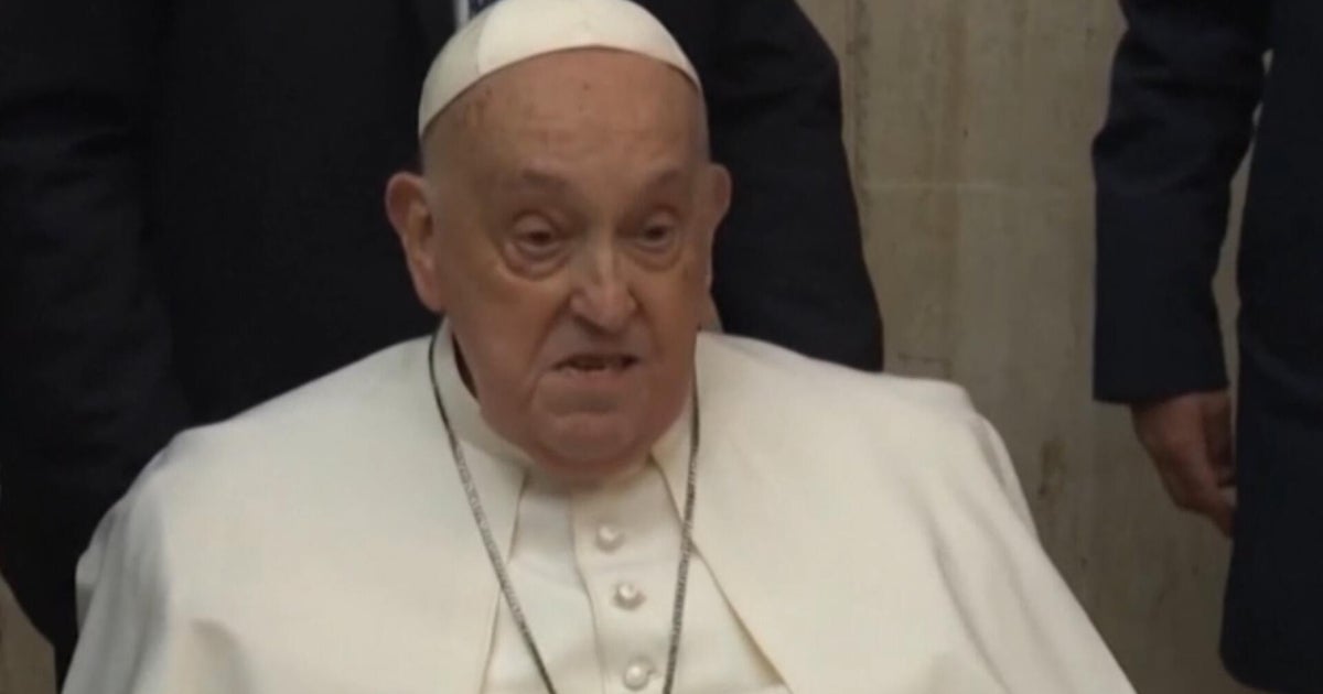 Pope Francis visits Roman prison for Holy Thursday ritual - CBS News