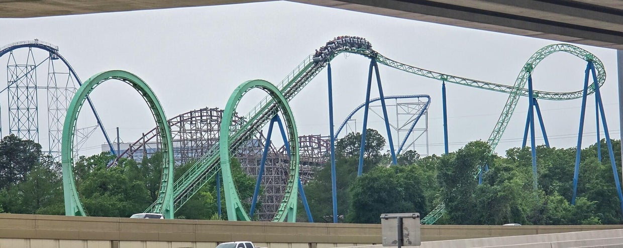 Ride at Six Flags Over Texas temporarily stuck with patrons on board ...