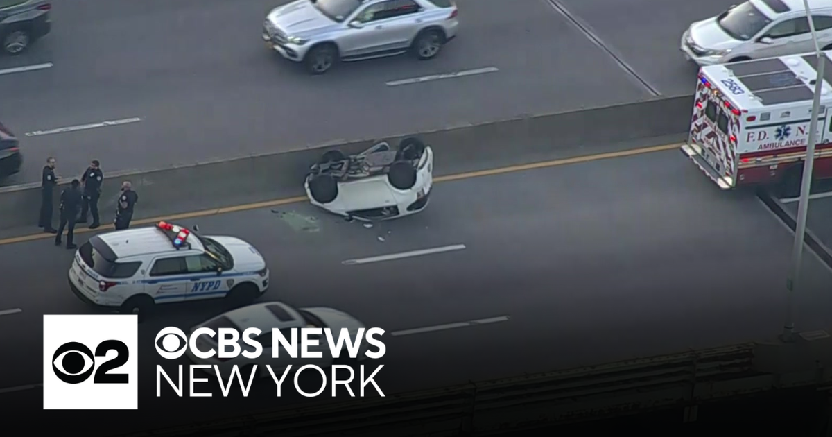 Chopper 2 over crash on West Side Highway - CBS New York