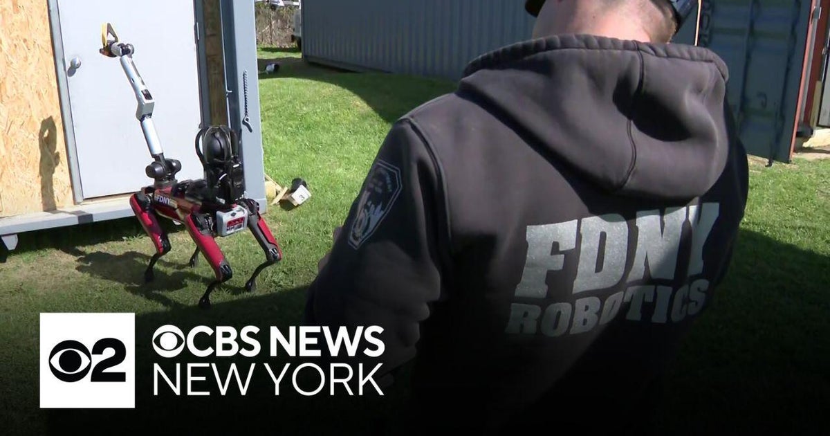 FDNY hosts drone training event for city agencies - CBS New York