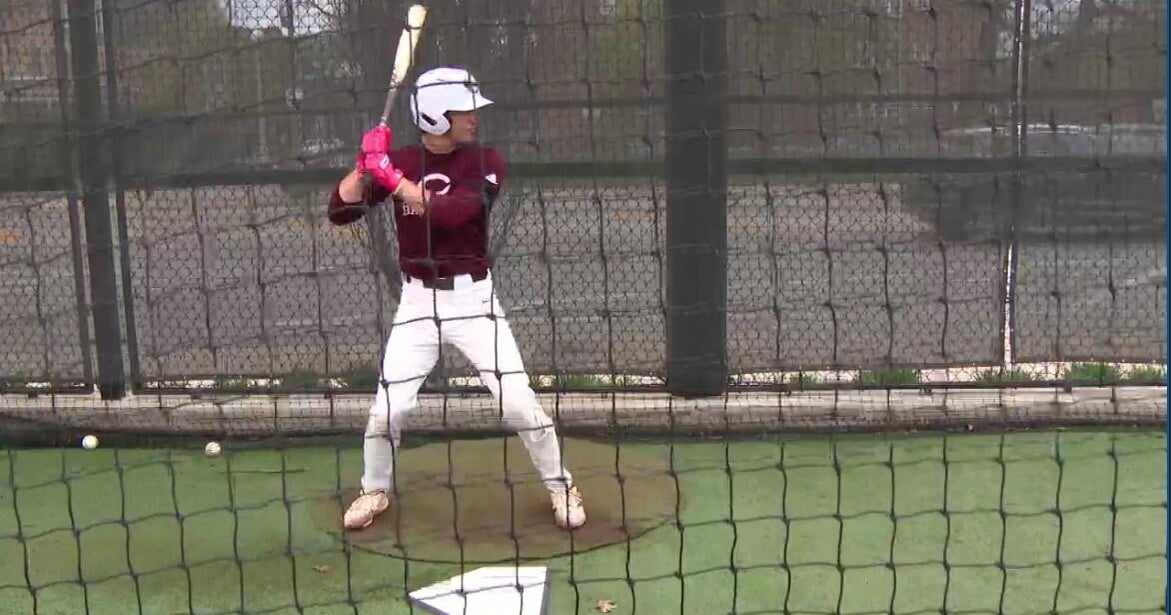 University of Chicago baseball team ties school record for victories ...