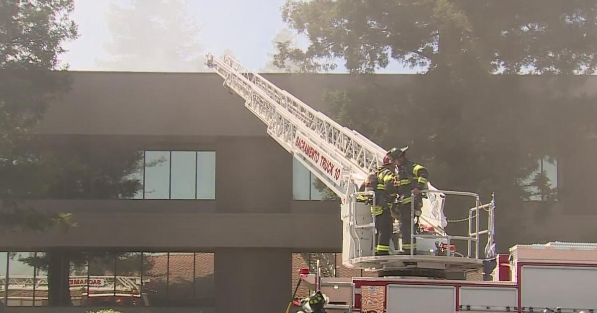 30 units respond to third-alarm commercial structure fire in Sacramento ...