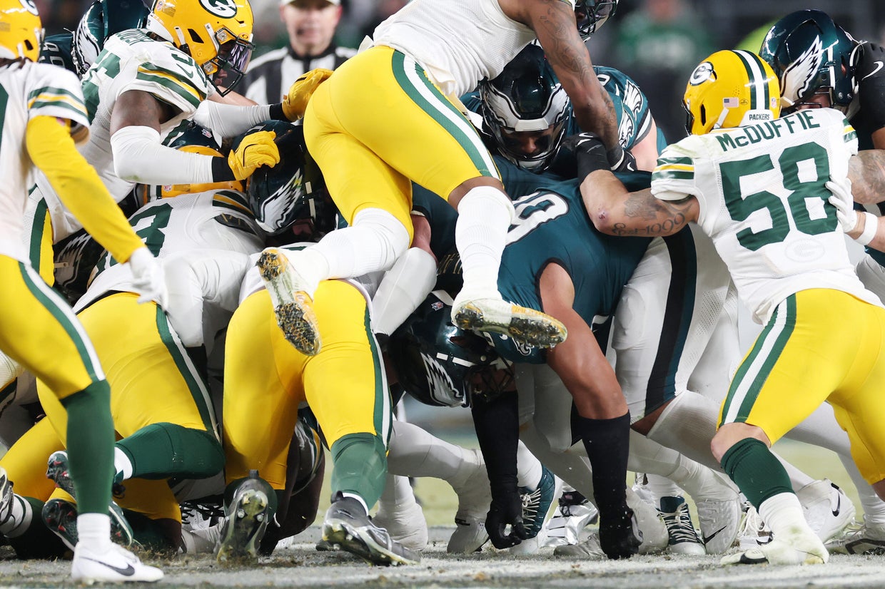 "Tush push" ban fails at NFL spring league meetings after Philadelphia Eagles' Super Bowl win ...