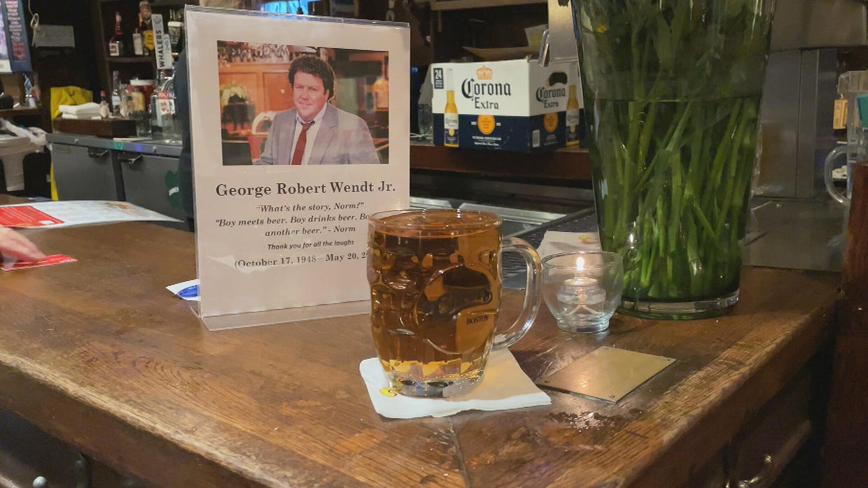 Patrons of real-life Cheers mourn George Wendt's death, "drink a beer for Norm" - CBS Boston