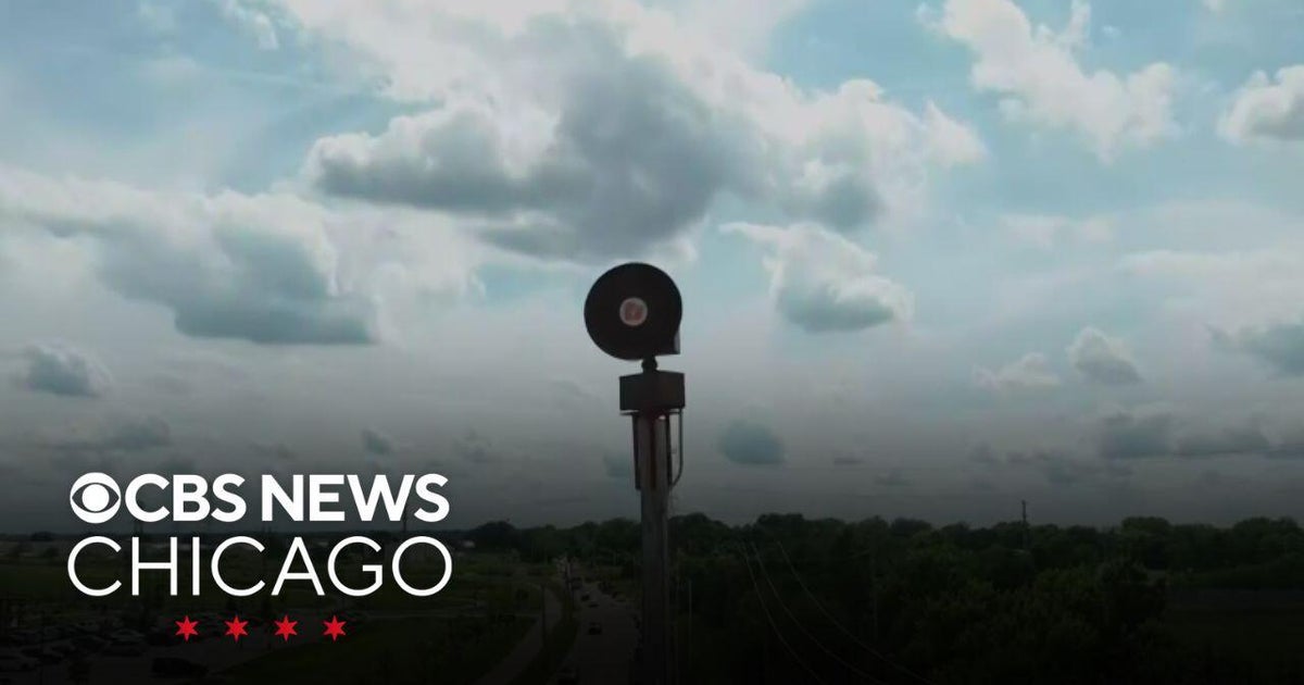 Tornado siren activation protocols differ in Chicago, some suburbs ...