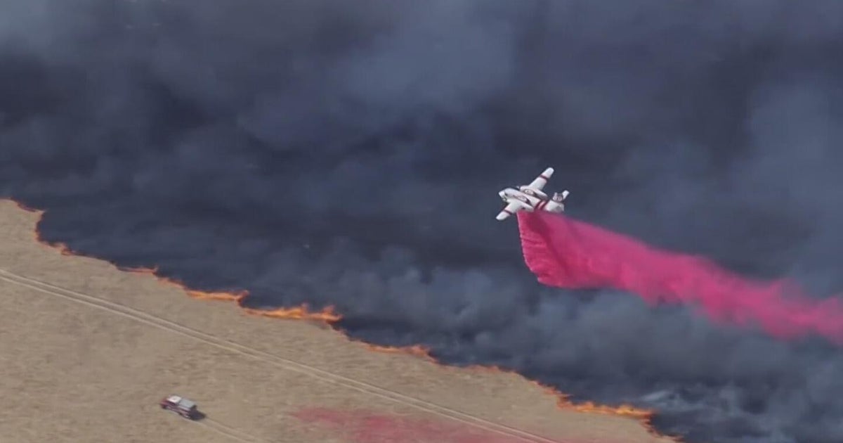 Fire burning near Tracy and Altamont Pass shuts down Highway 580 - CBS ...