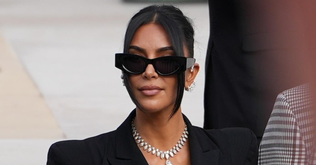 Paris court finds 8 guilty in Kim Kardashian jewelry heist case - CBS News