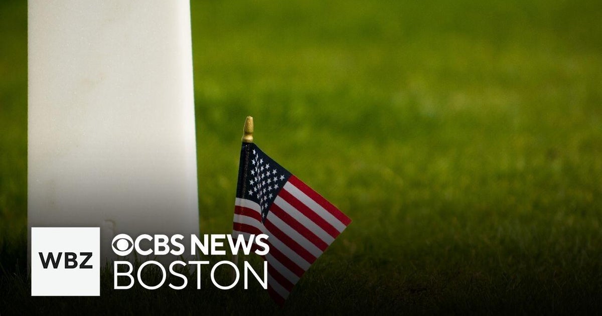 People remember fallen soldiers across the country on Memorial Day ...