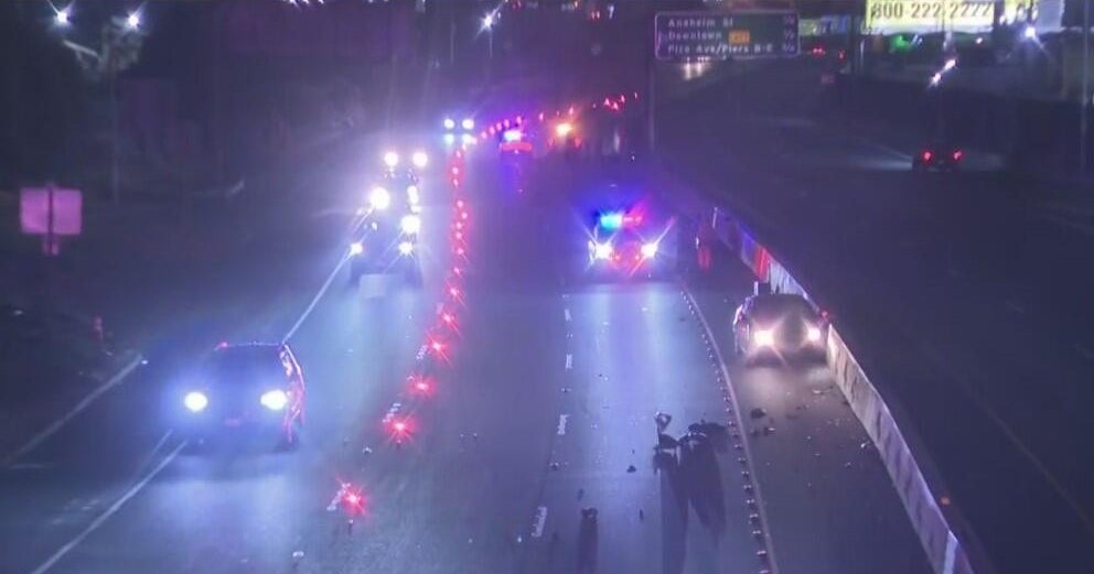 Pedestrian on 710 Freeway dies after struck by vehicle - CBS Los Angeles